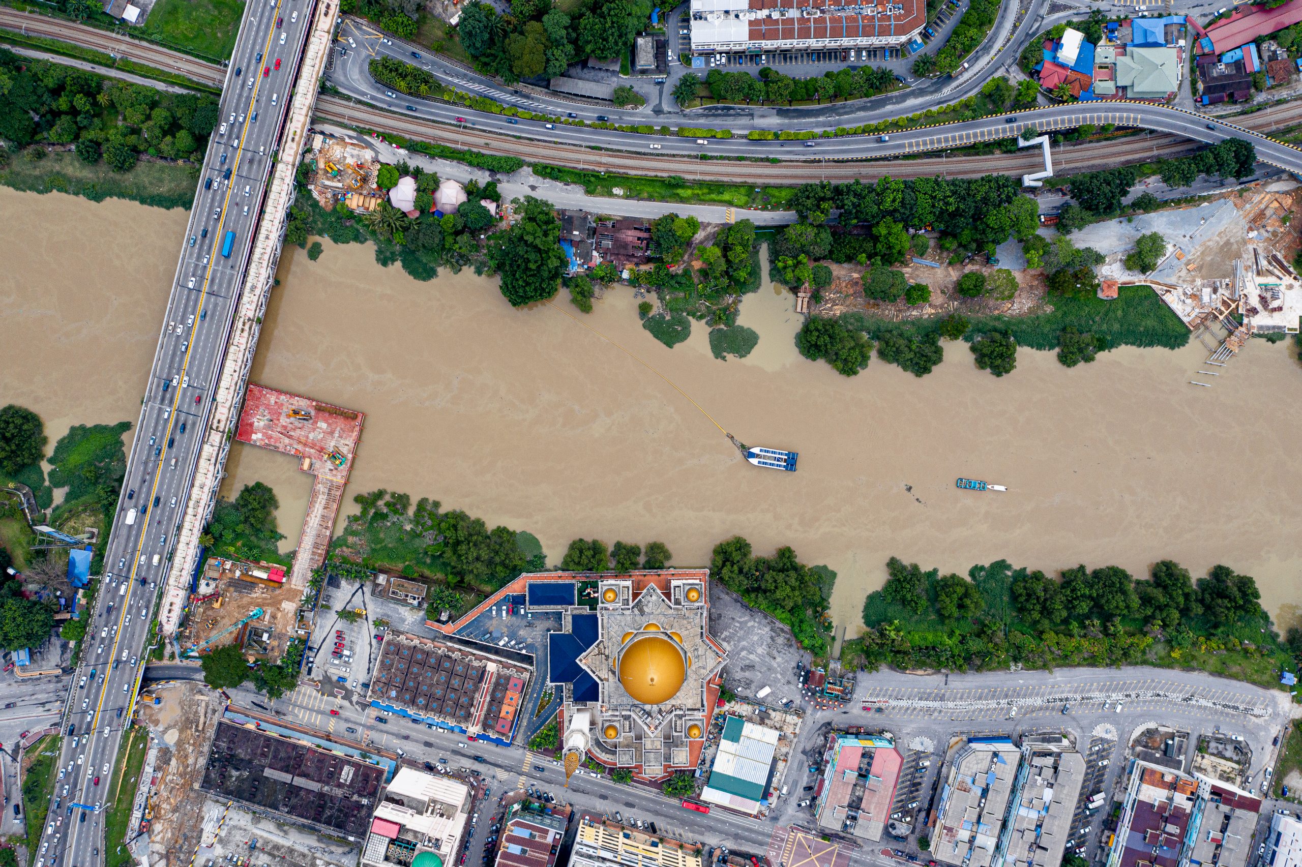 What Happens to the Extracted River Waste? | Updates | The Ocean Cleanup