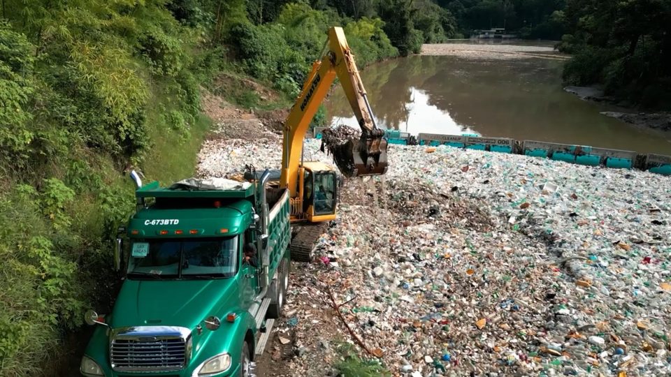 Interceptor Barricade in Guatemala | Media Gallery | The Ocean Cleanup