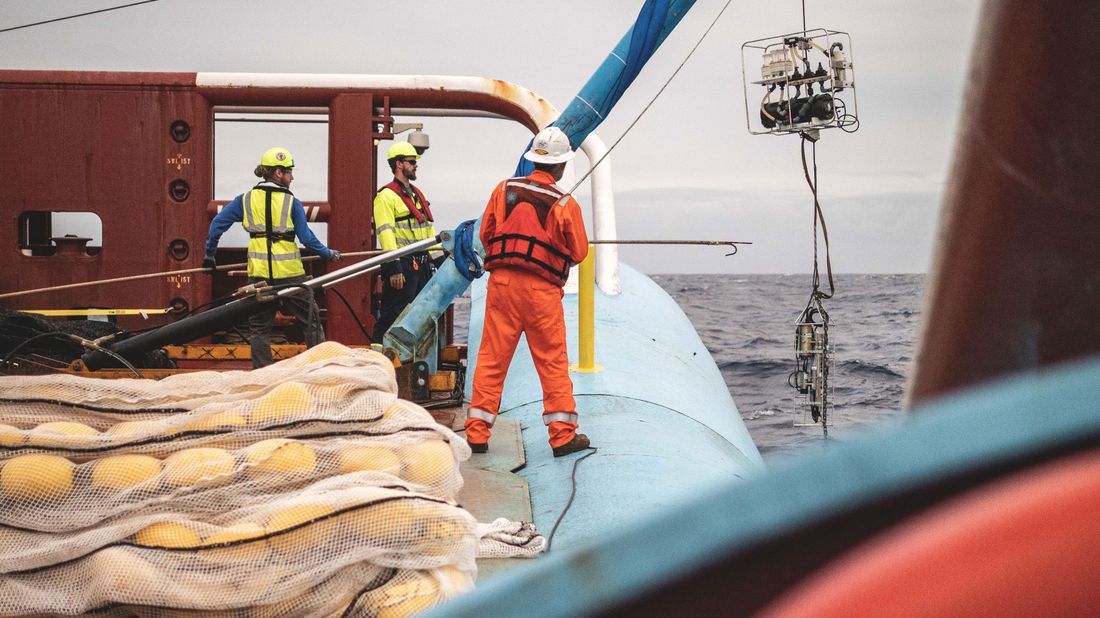 Great Pacific Garbage Patch Slowly Breaks Down Into Microplastics to ...